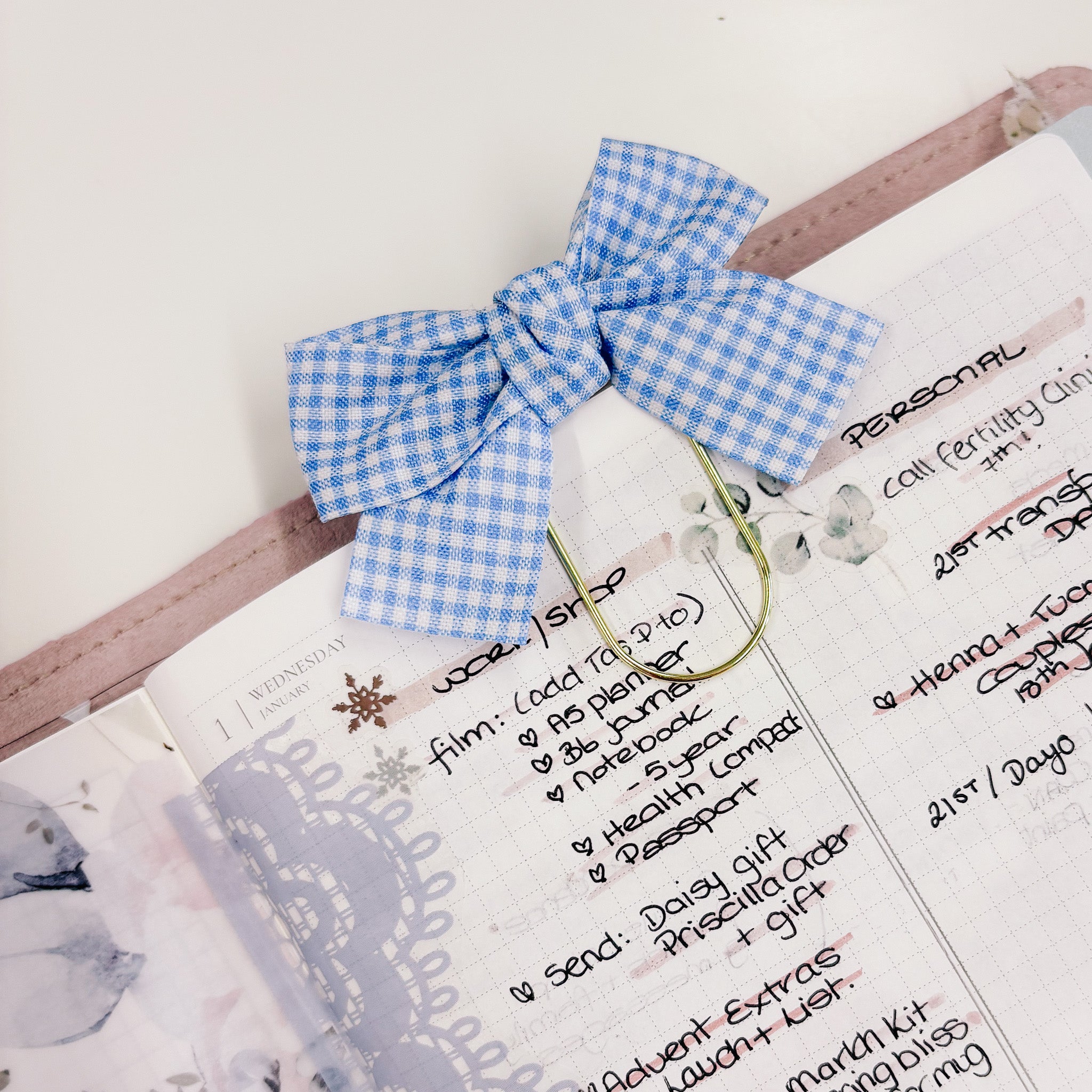 BOW PLANNER CLIP | CHECKERED BLUE | SPRING BLISS – theroseylifeplanner
