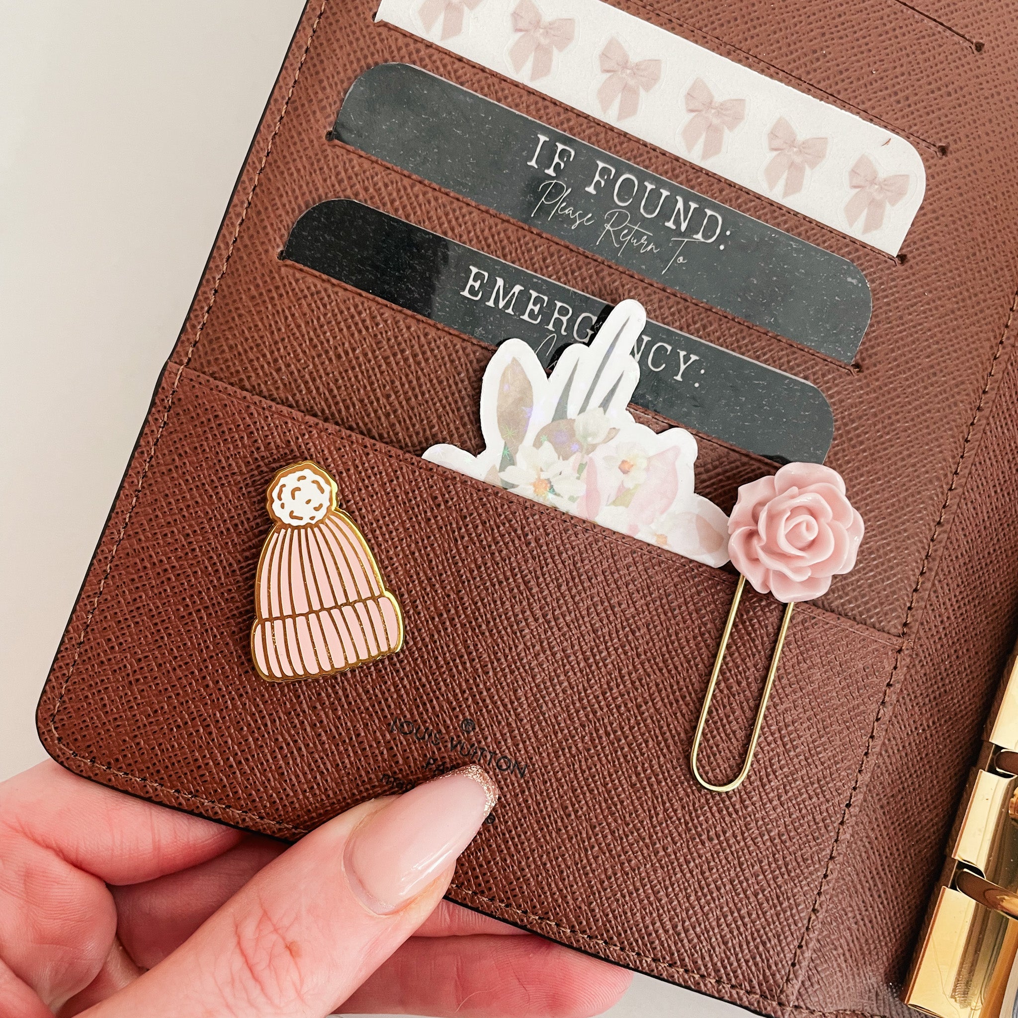 PLANNER MAGNET WOOL HAT JUMPER | PLANNER DECOR | METAL | GOLD & PINK ...