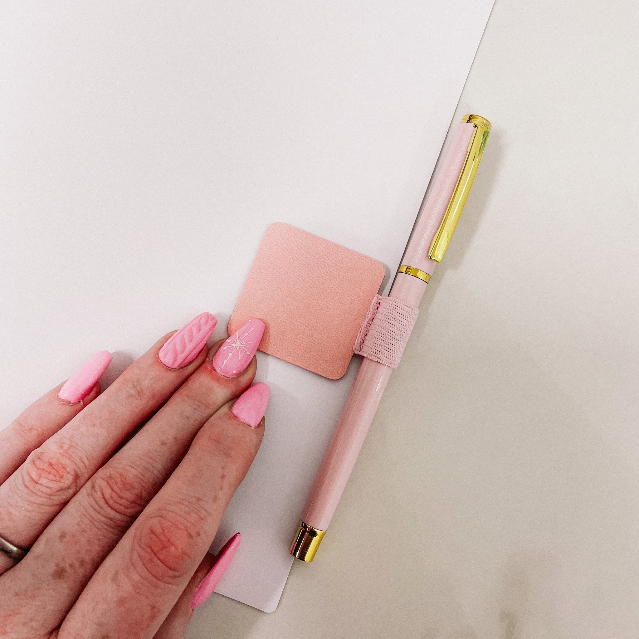 STICK ON PLANNER PEN LOOP | PINK | ELASTIC – theroseylifeplanner